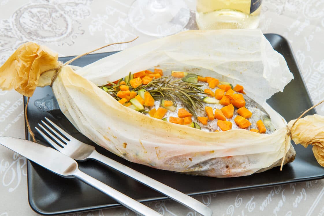 Comment éliminer l'odeur de poisson en cuisine (et la prévenir)