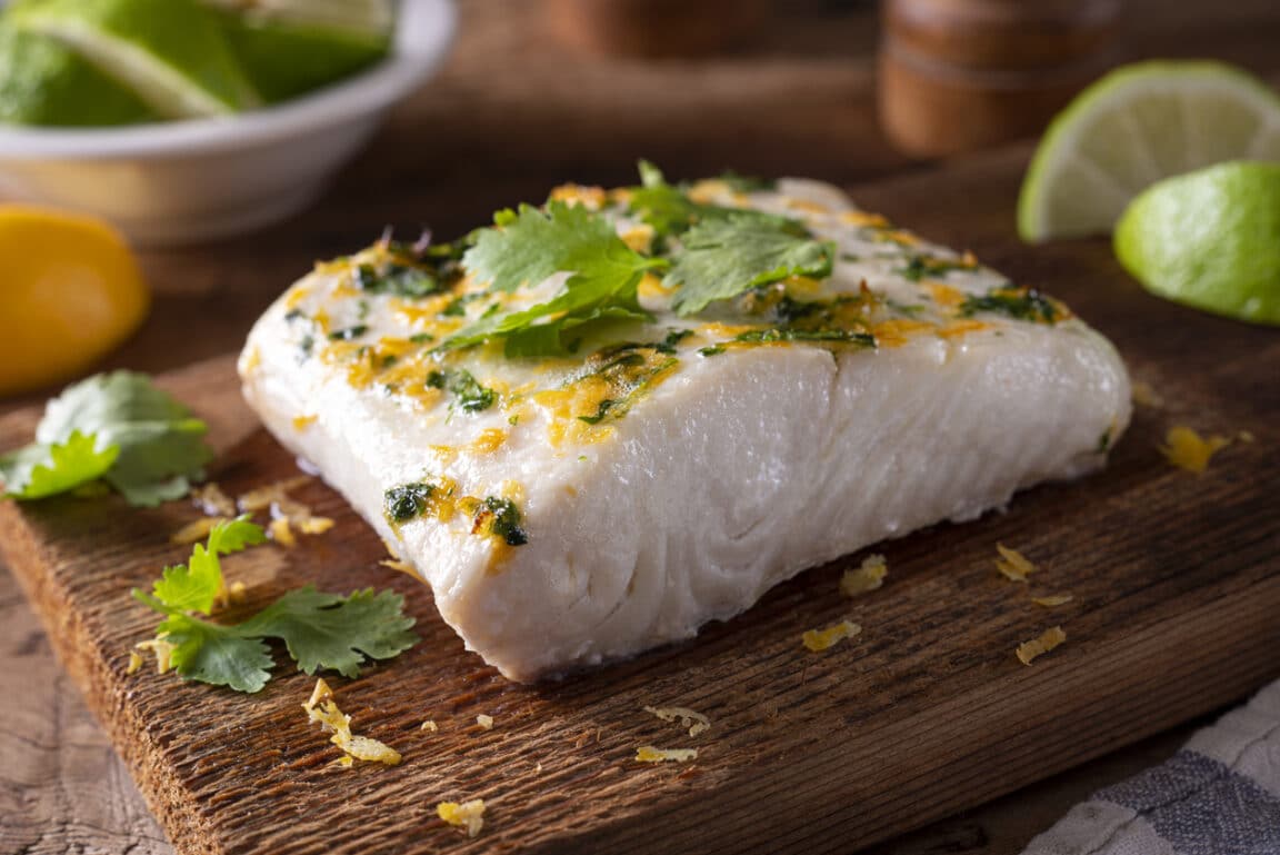 Comment éliminer l'odeur de poisson en cuisine (et la prévenir)