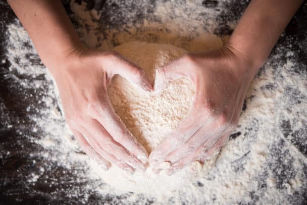 Sans robot ni machine : la recette de pain maison la plus simple qui soit