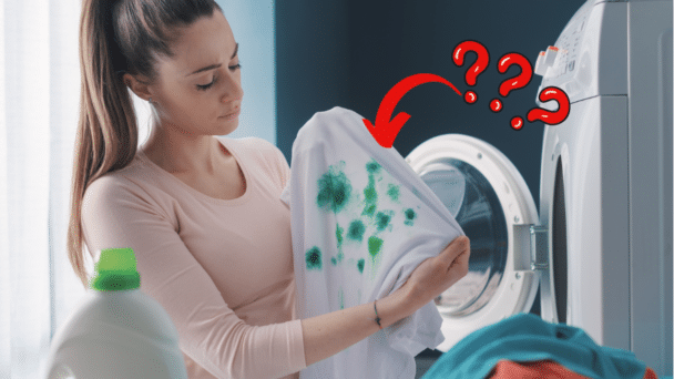 Pourquoi le linge sort-il taché de la machine à laver ? Que faire
