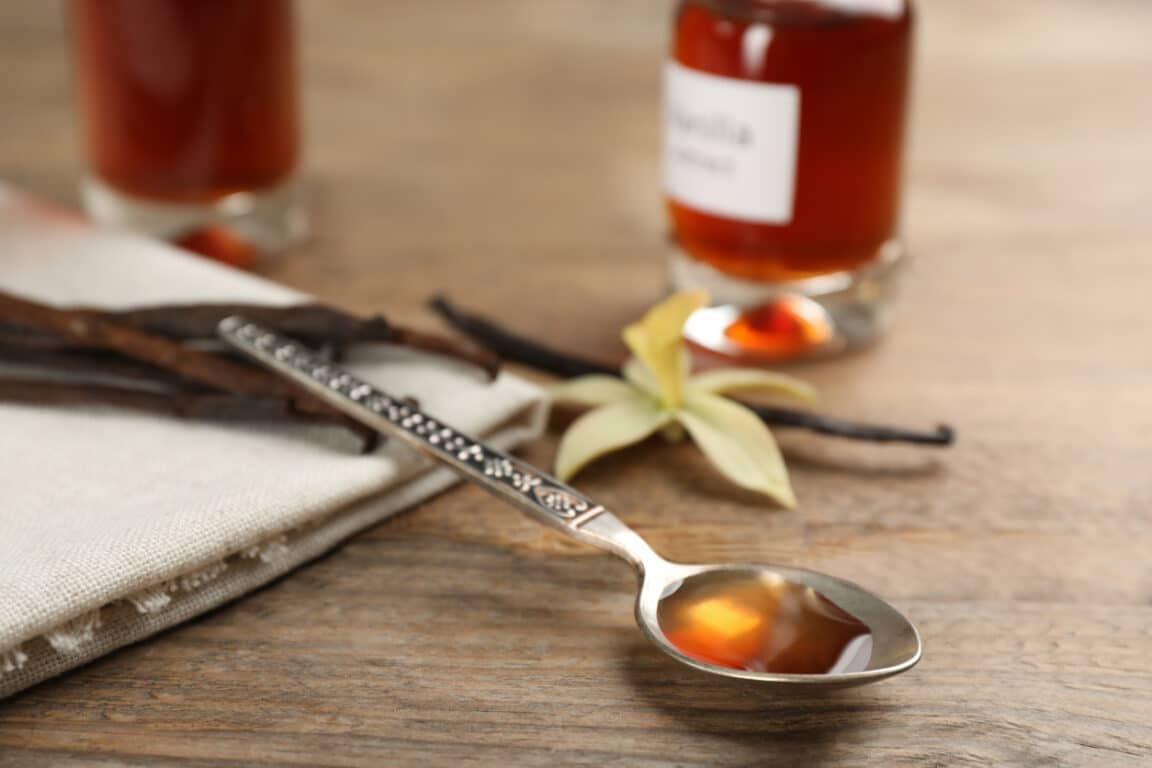 Extrait de vanille maison : la recette pas chère avec ou sans alcool